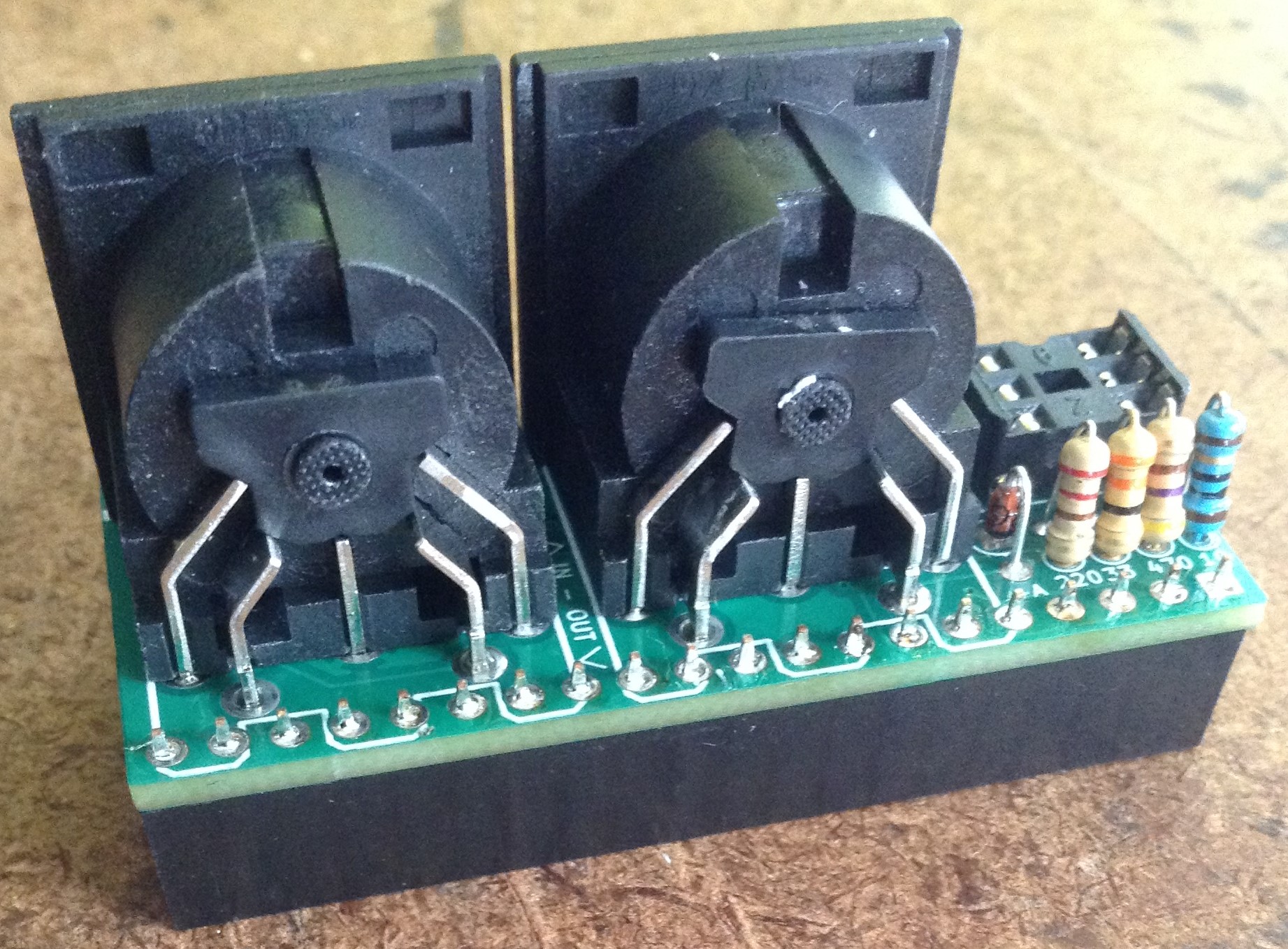 Pico MIDI “Pack” PCB Build Guide – Simple DIY Electronic Music Projects