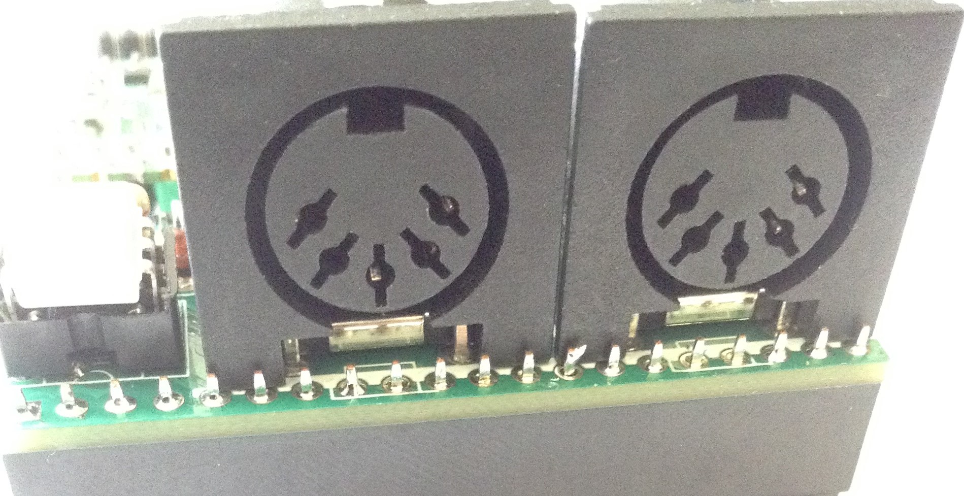 Pico MIDI “Pack” PCB Build Guide – Simple DIY Electronic Music Projects