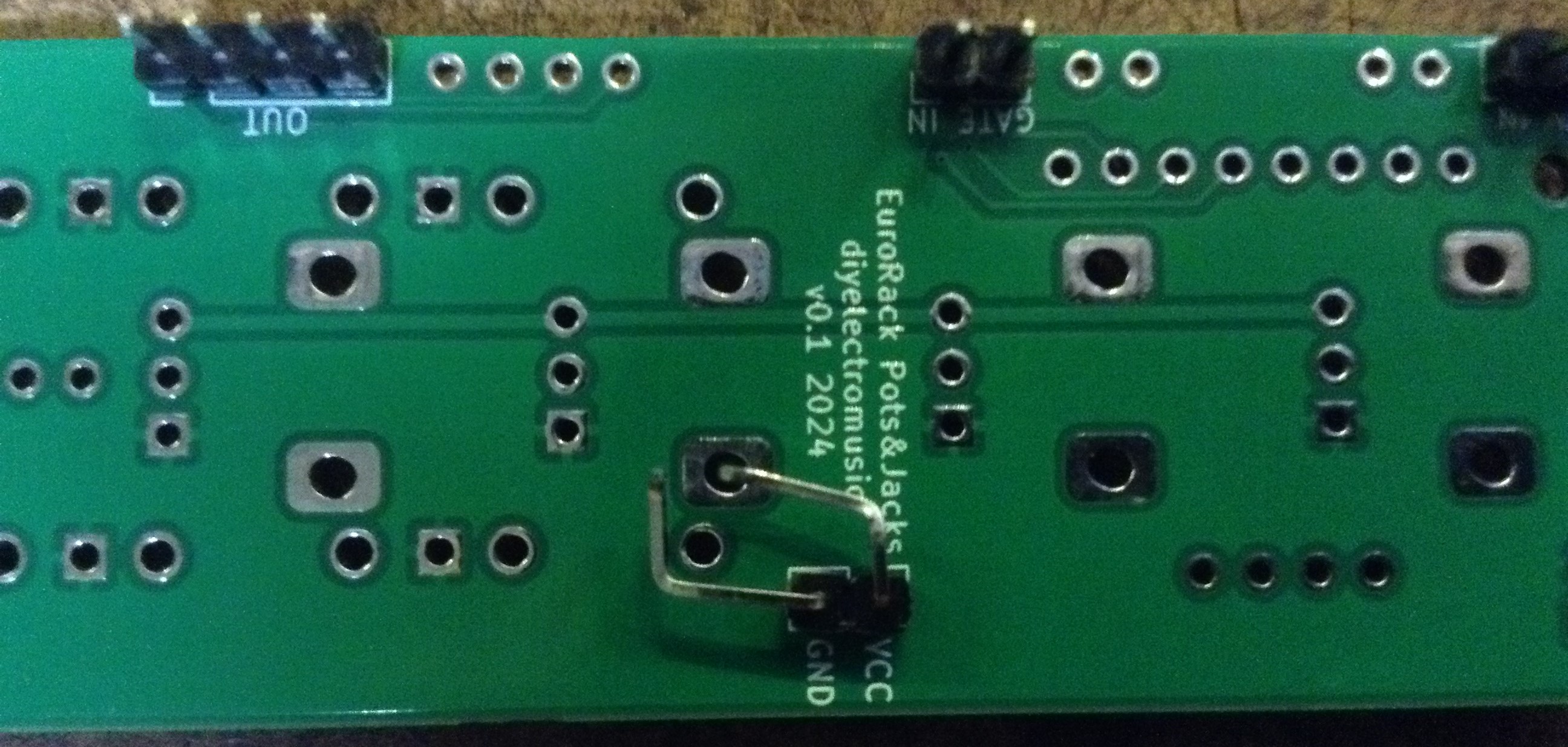 EuroRack 6HP MCU Pots and Jacks PCB Build Guide – Simple DIY Electronic ...